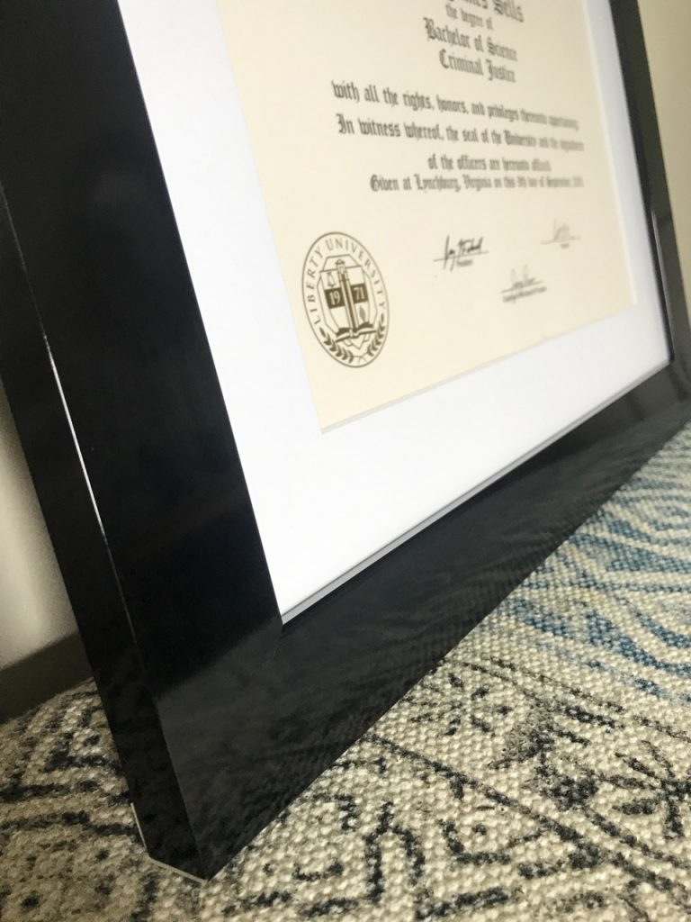 Diploma Frame: The Perfect Design In 5 Easy Steps