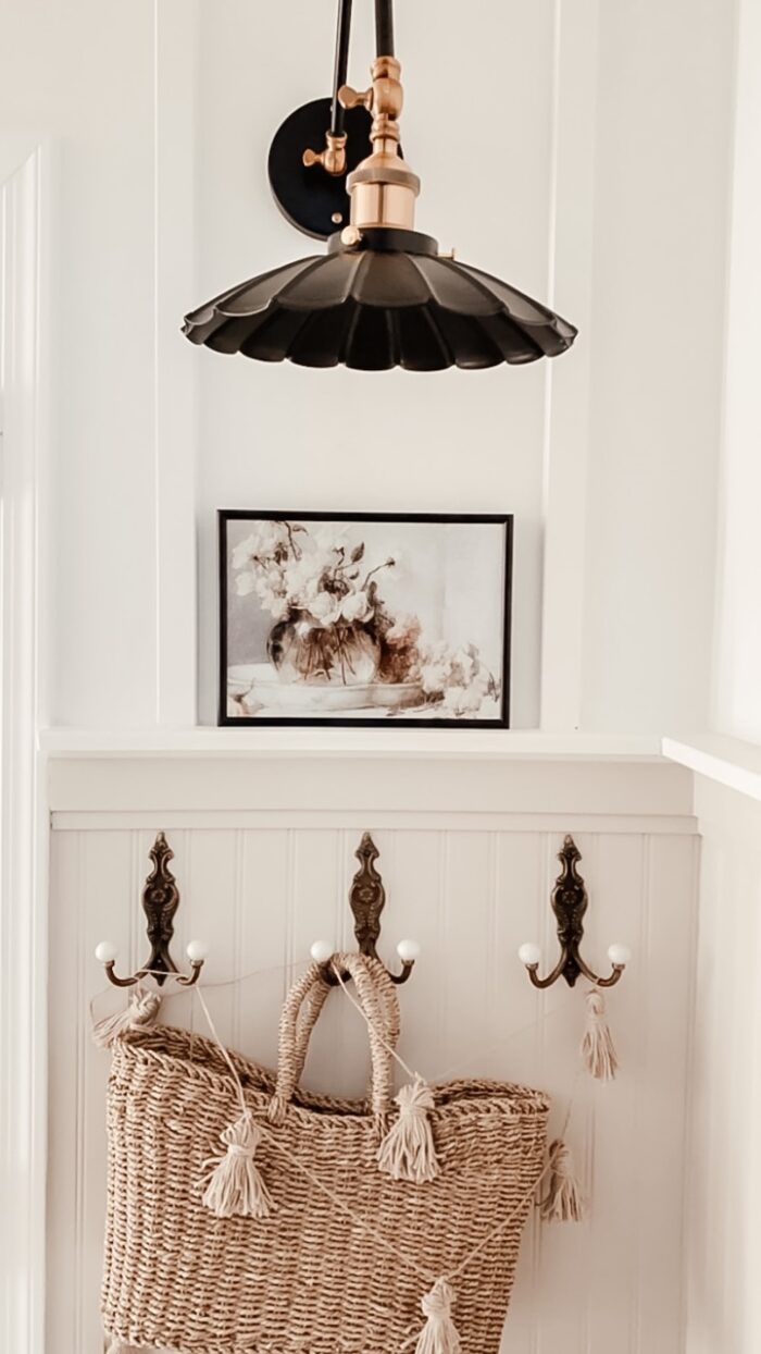 How To Decorate An Empty Corner: 10 Ideas For Any Room