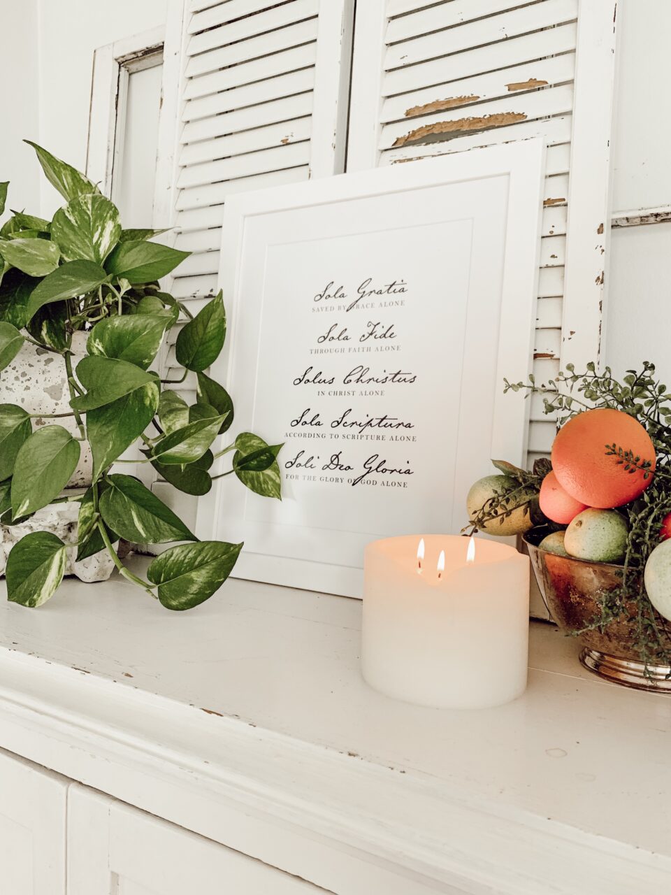 Damage Free Hanging: The Ultimate Renter Decor Guide! - Frame It Easy