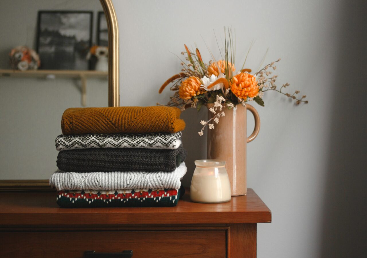 4 Steps To A Cozy Fall Aesthetic For Your Office